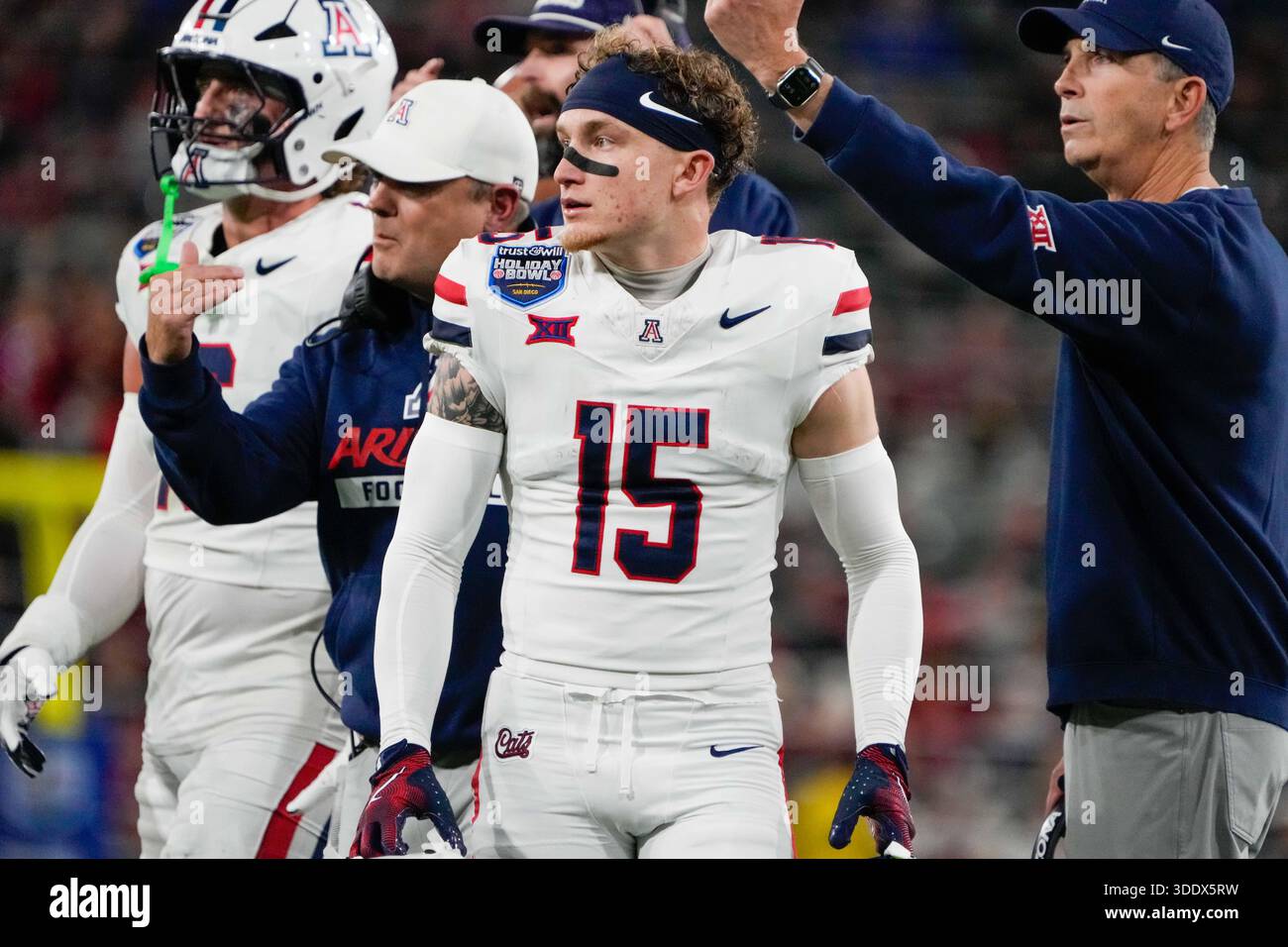 Arizona Wildcats wide receiver Luke Wysong (15) during the Holiday Bowl ...