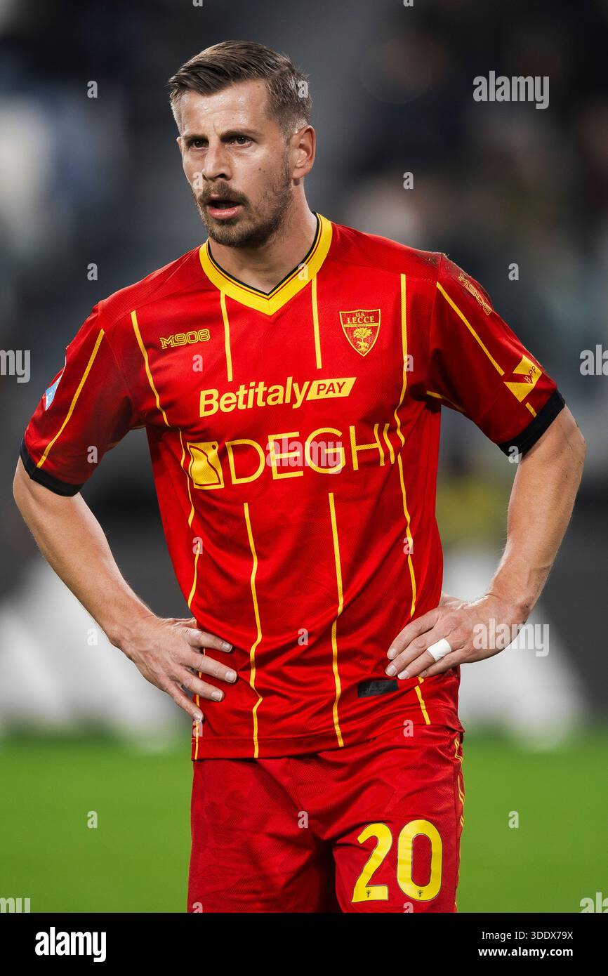 Ylber Ramadani of US Lecce looks on during the Serie A football match ...