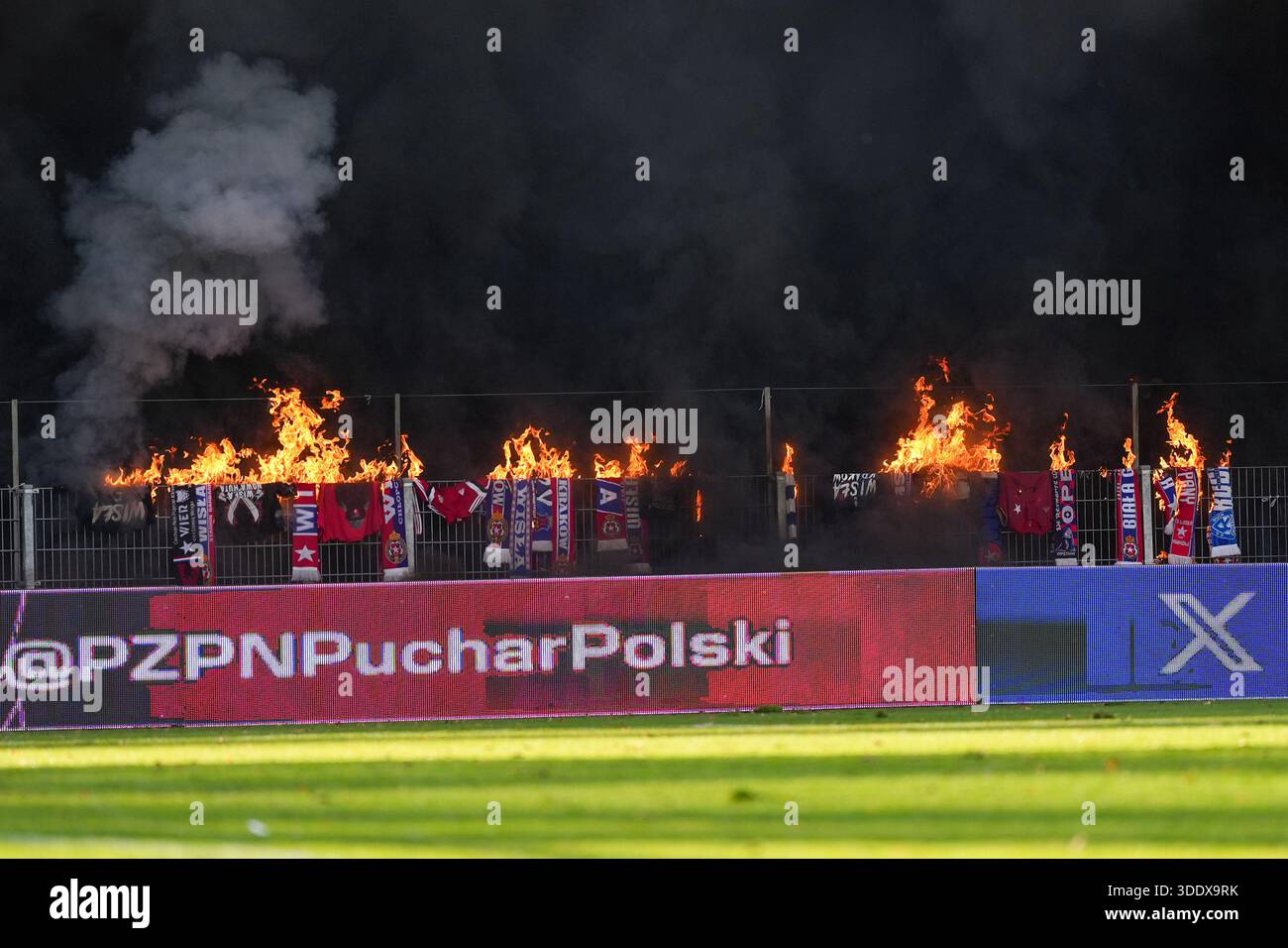 Soccer STS Puchar Polski sezon 2025/2026 kolejka mecz: Hutnik Krakow ...