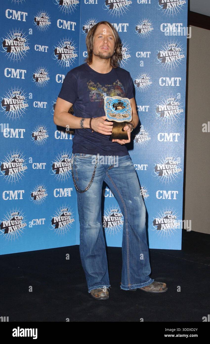 10 April 2006 - Nashville, Tennessee - Keith Urban. 2006 CMT Music ...