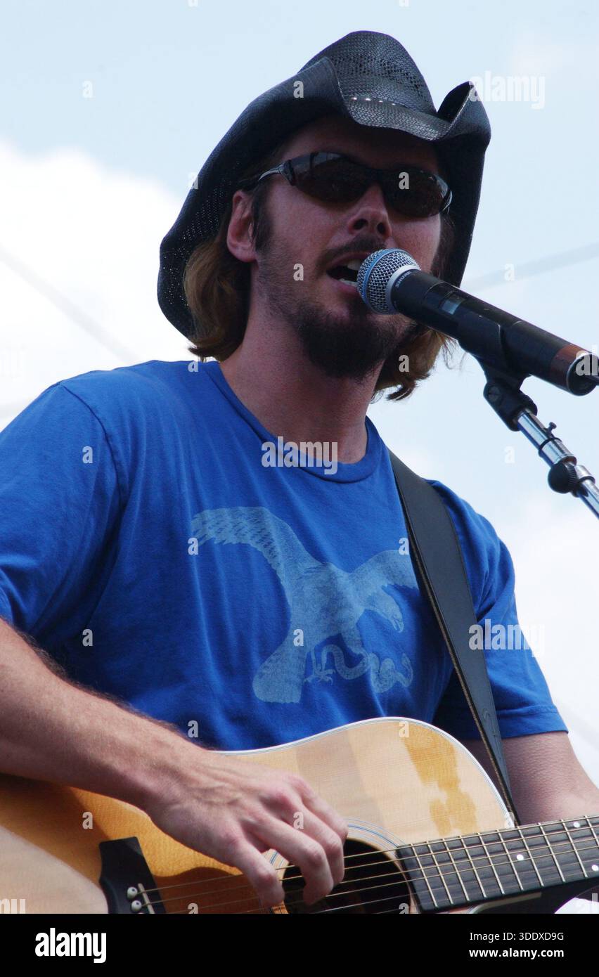 10 June 2006 - Nashville, Tennessee - . 2006 CMA Music Festival held at ...