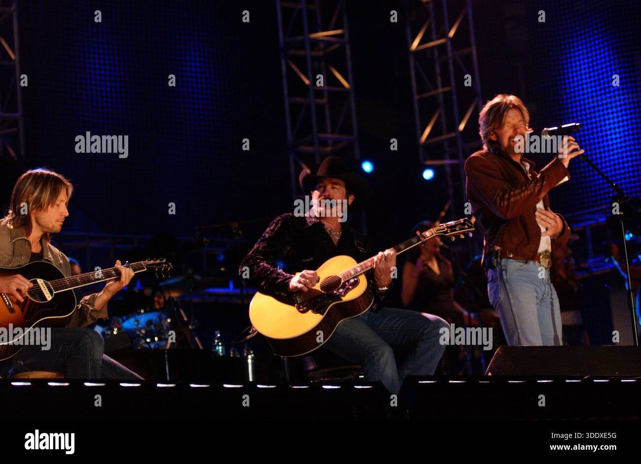 8 June 2006 - Nashville, Tennessee - Keith Urban with Kix Brooks and ...
