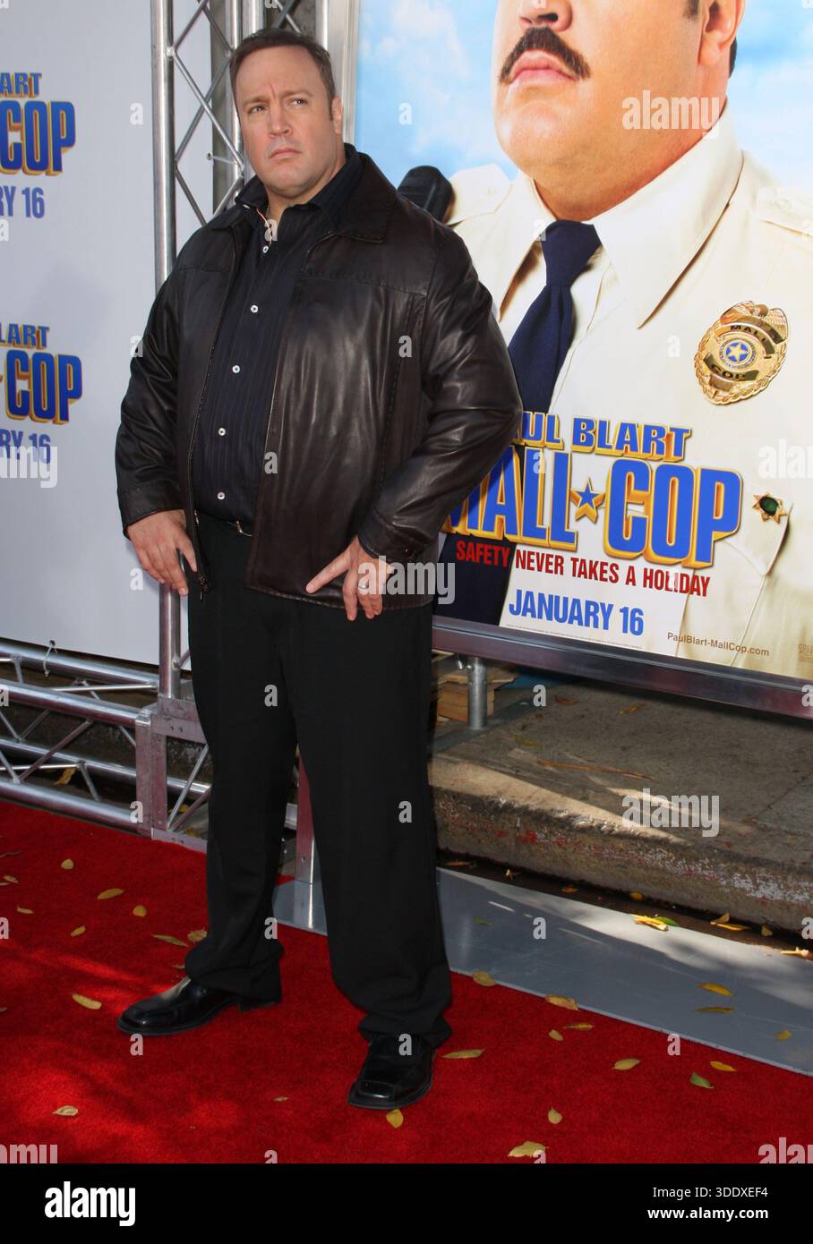 10 January 2008 - Westwood, CA - Kevin James. "Mall Cop" Los Angeles ...