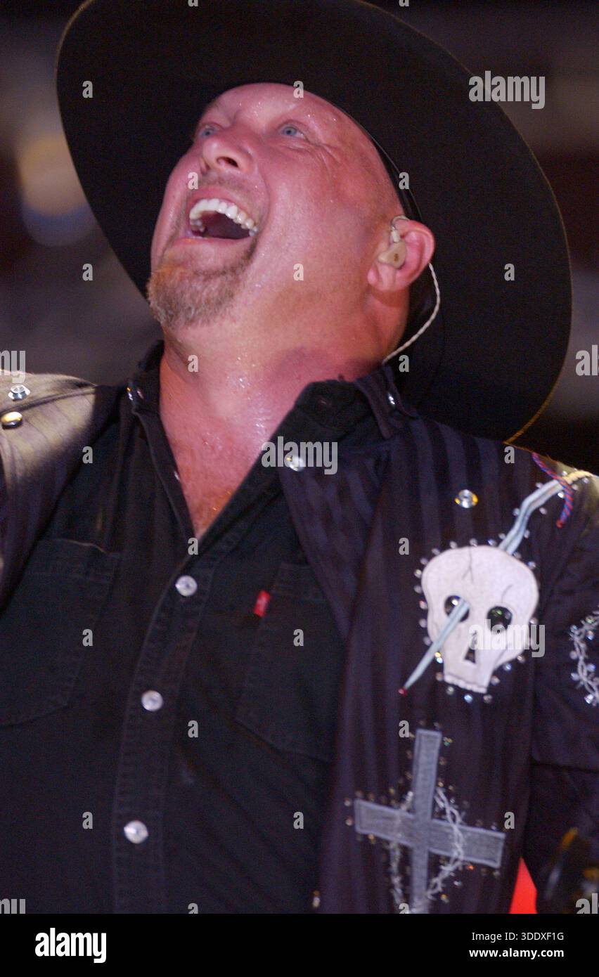 08 June 2007 - Nashville, Tennessee - Eddie Montgomery of 'Montgomery ...