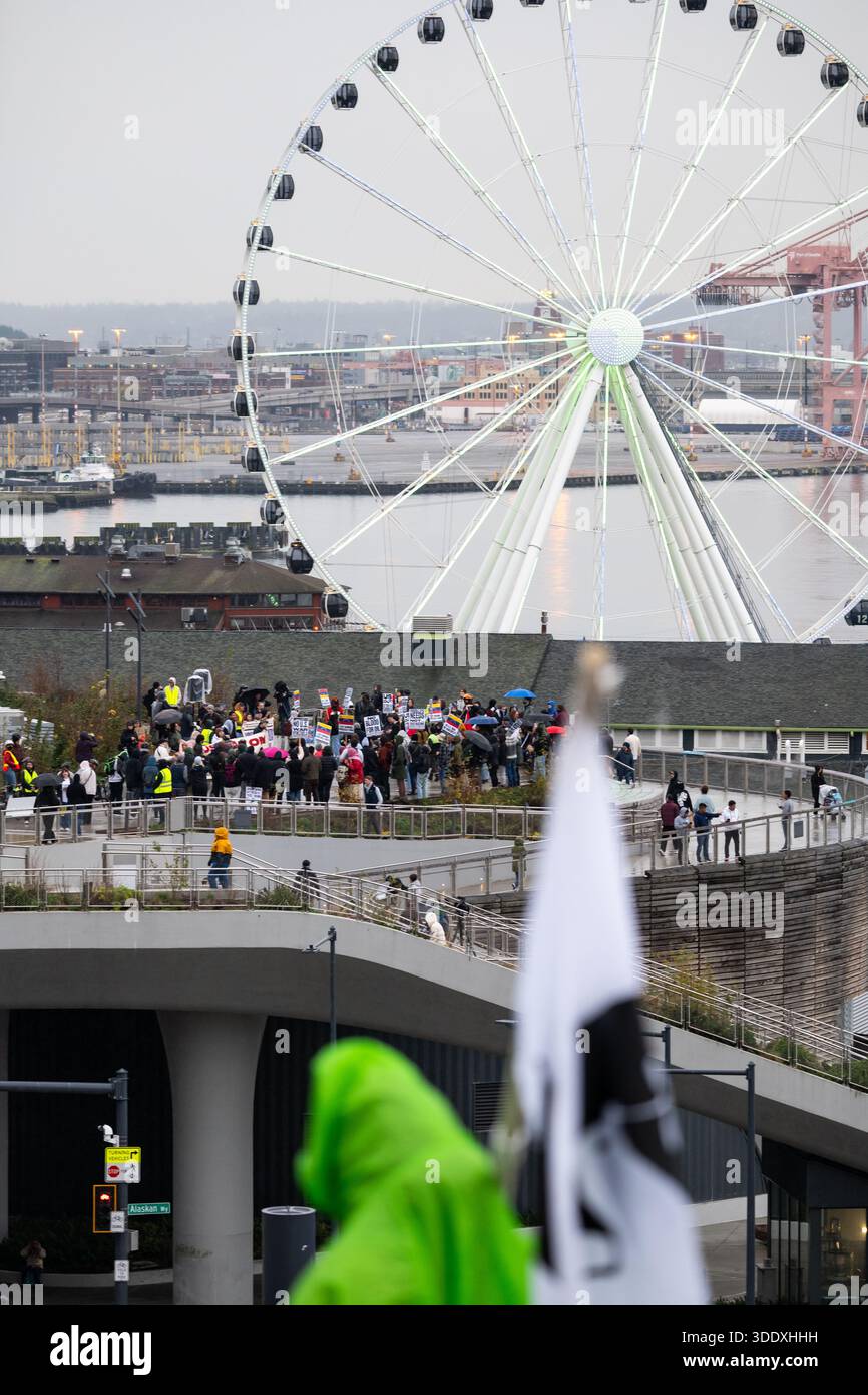 Seattle, USA. 3rd Jan 2025. 3:00pm Protestors gathered on the new ...