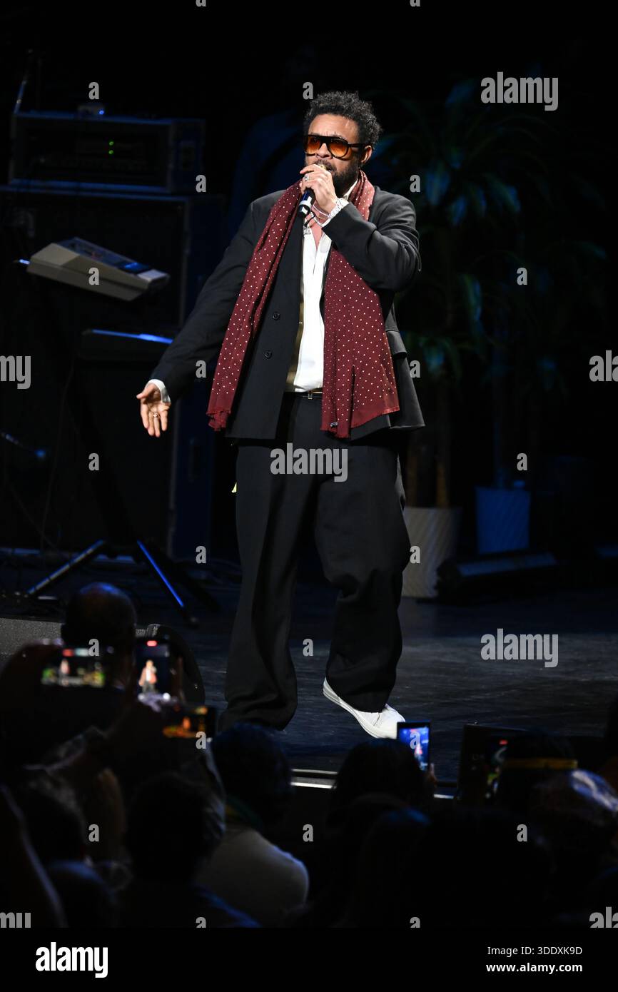 Shaggy performs in concert during Stay Strong Jamaica - Hurricane ...