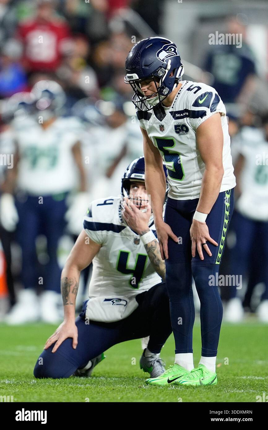 Seattle Seahawks kicker Jason Myers (5) and reacts after missing a ...