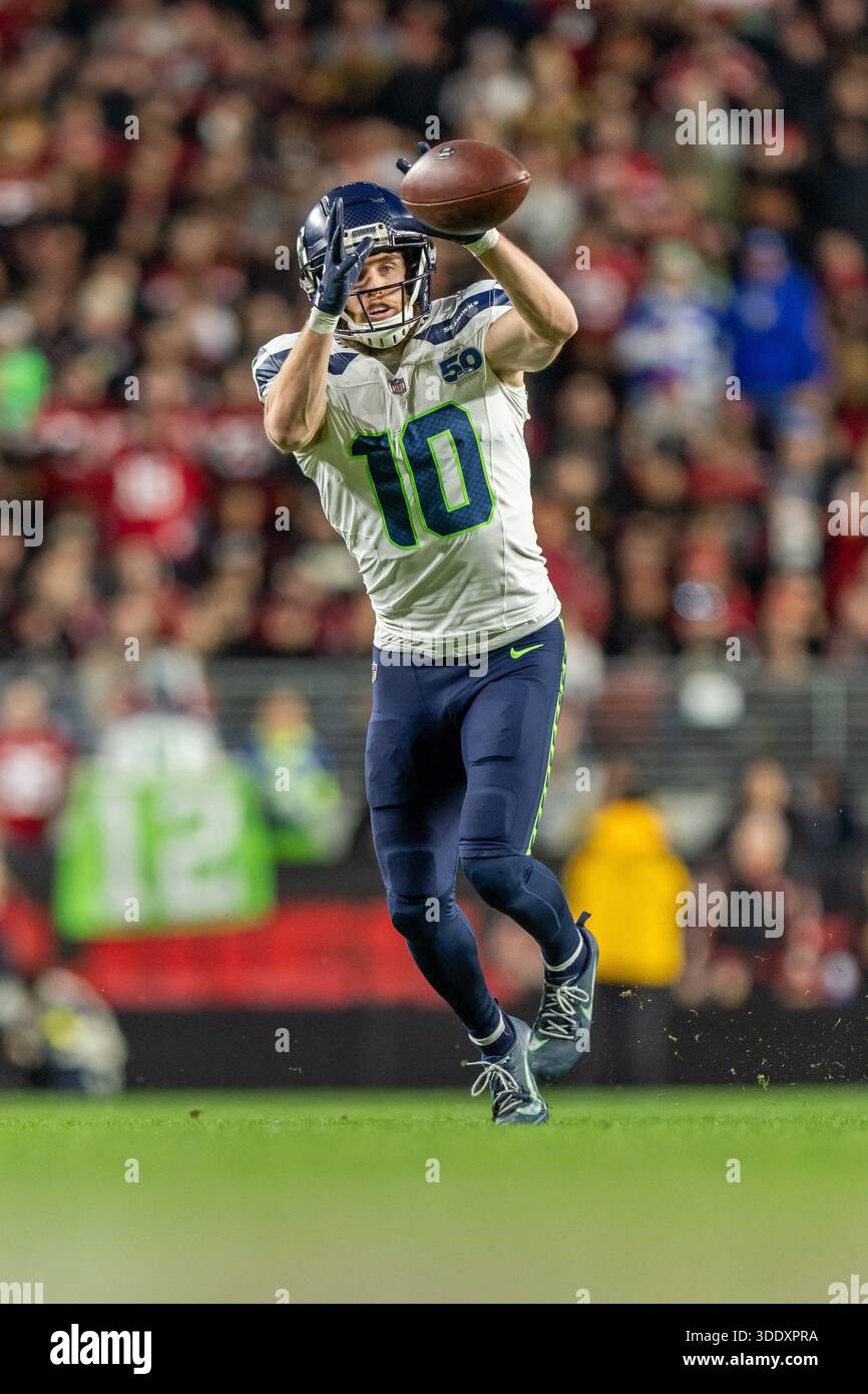Seattle Seahawks wide receiver Cooper Kupp (10) catches a pass against ...