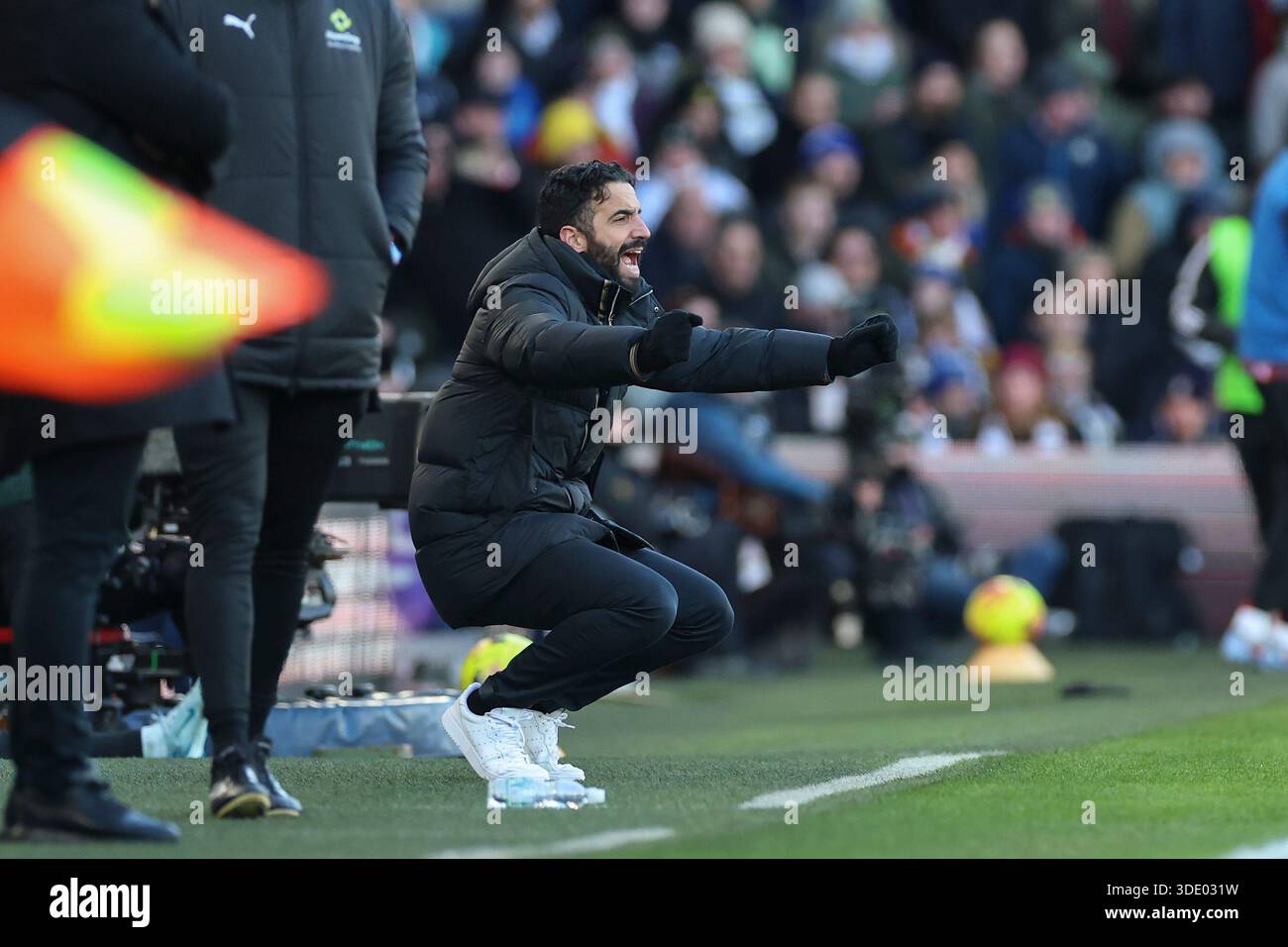 Manchester United Manager Head Coach Ruben Amorim reacts and gestures ...