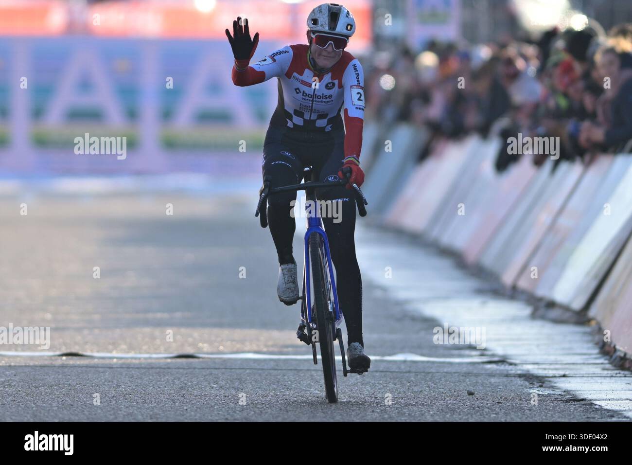 Dutch Lucinda Brand pictured on the finish line of the women's elite ...