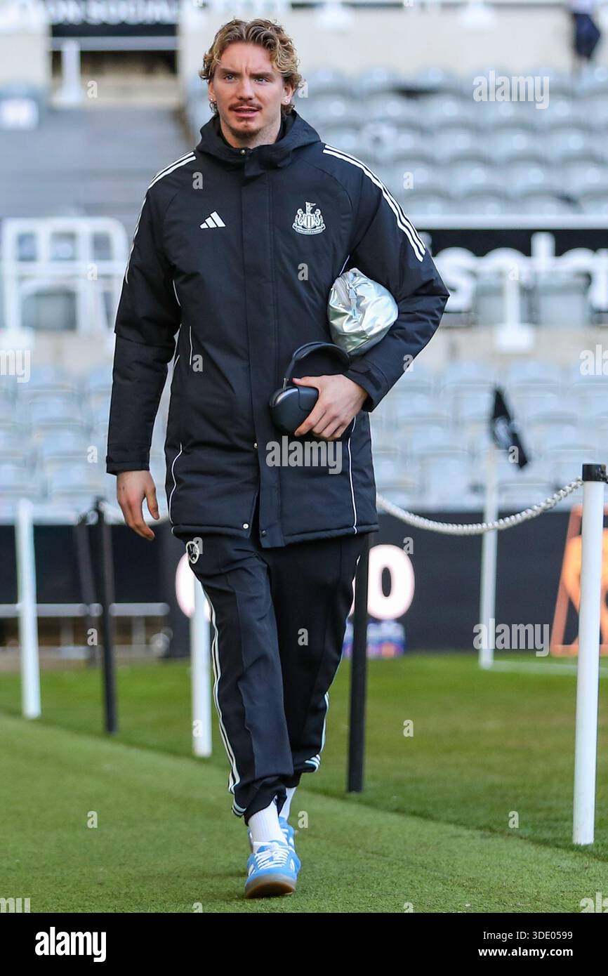 Nick Woltemade Of Newcastle United Arrives during the Newcastle United ...