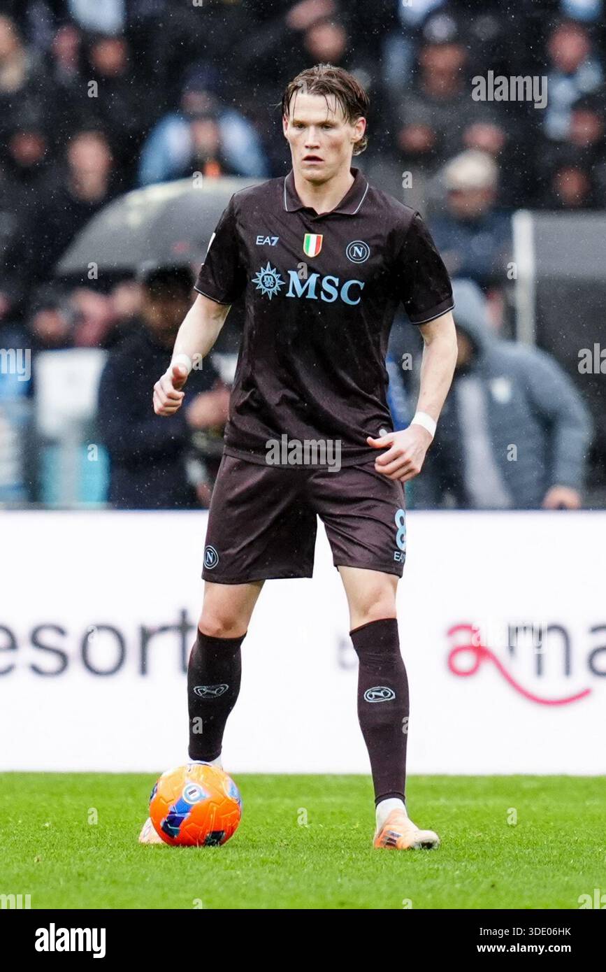 Scott McTominay of SSC Napoli in action during the serie Serie A ...