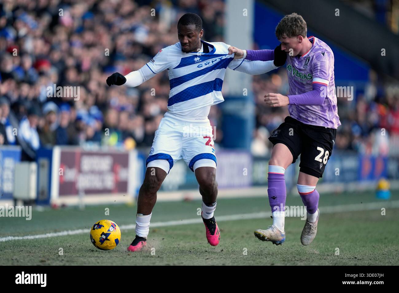 Queens Park Rangers' Richard Kone (left) and Sheffield Wednesday's Cole ...