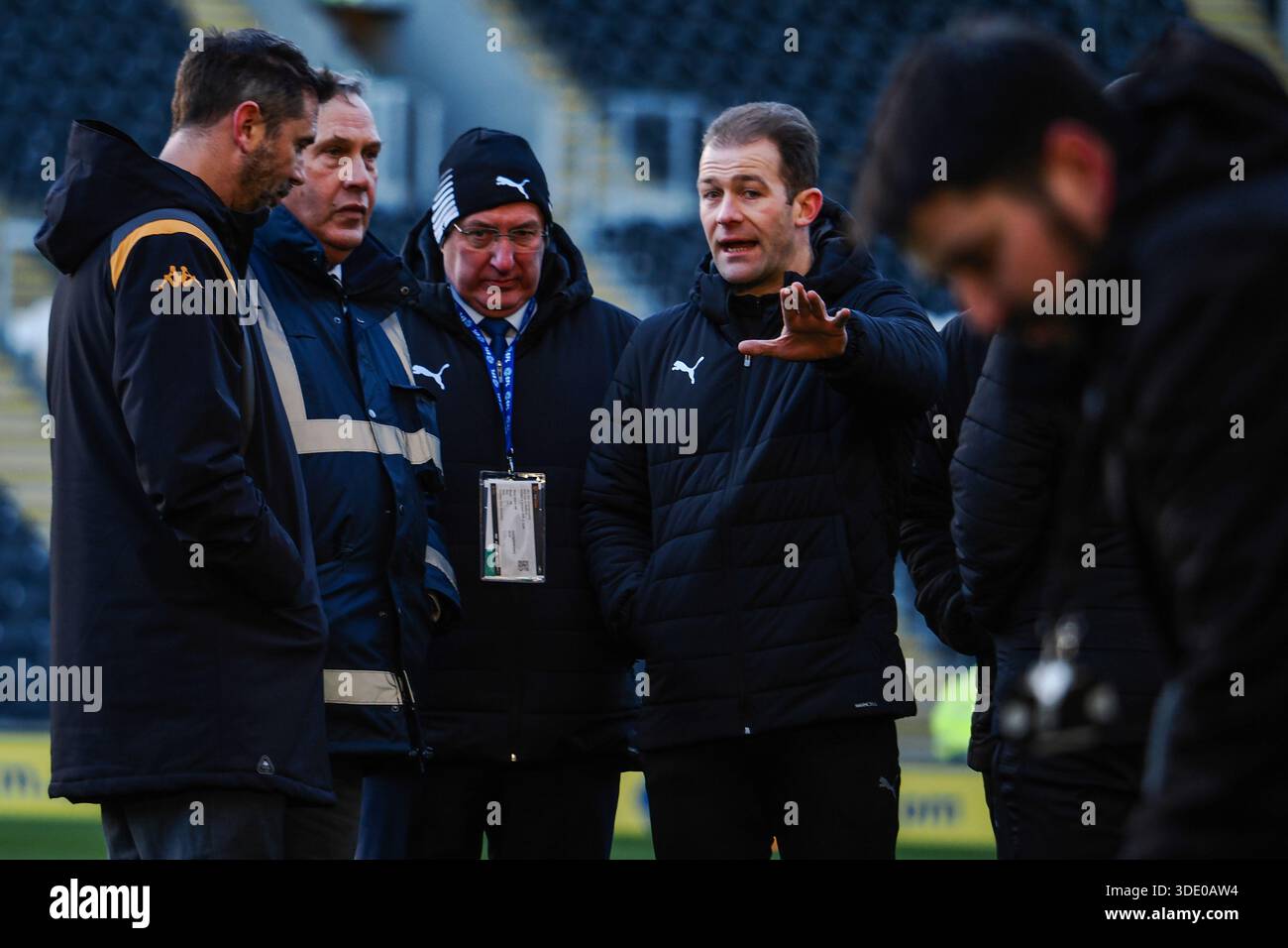 Referees efl hi-res stock photography and images - Alamy