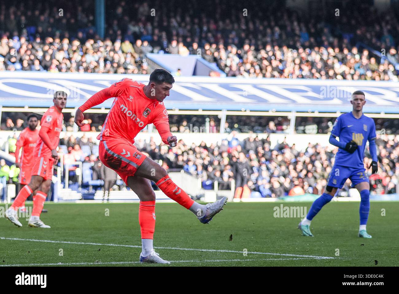 4, Bobby Thomas of Coventry City fires the ball away during the Sky Bet ...