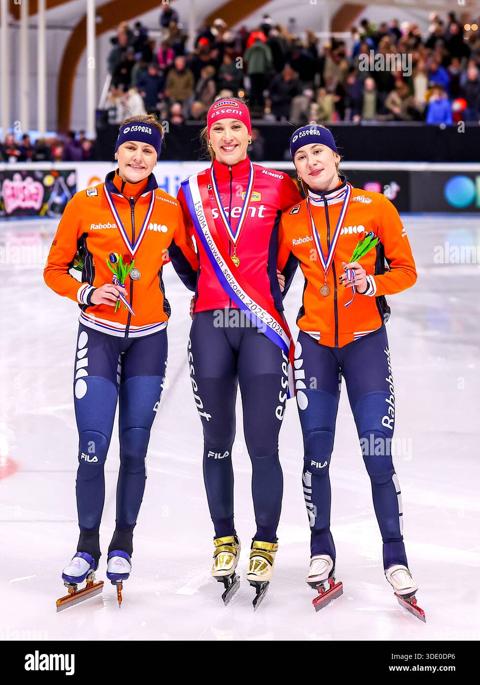 Michelle Velzeboer, Suzanne Schulting, Zoe Florence Deltrap competing ...