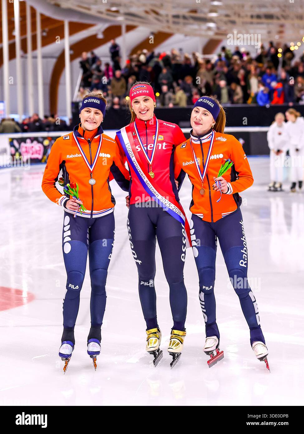 Michelle Velzeboer, Suzanne Schulting, Zoe Florence Deltrap competing ...