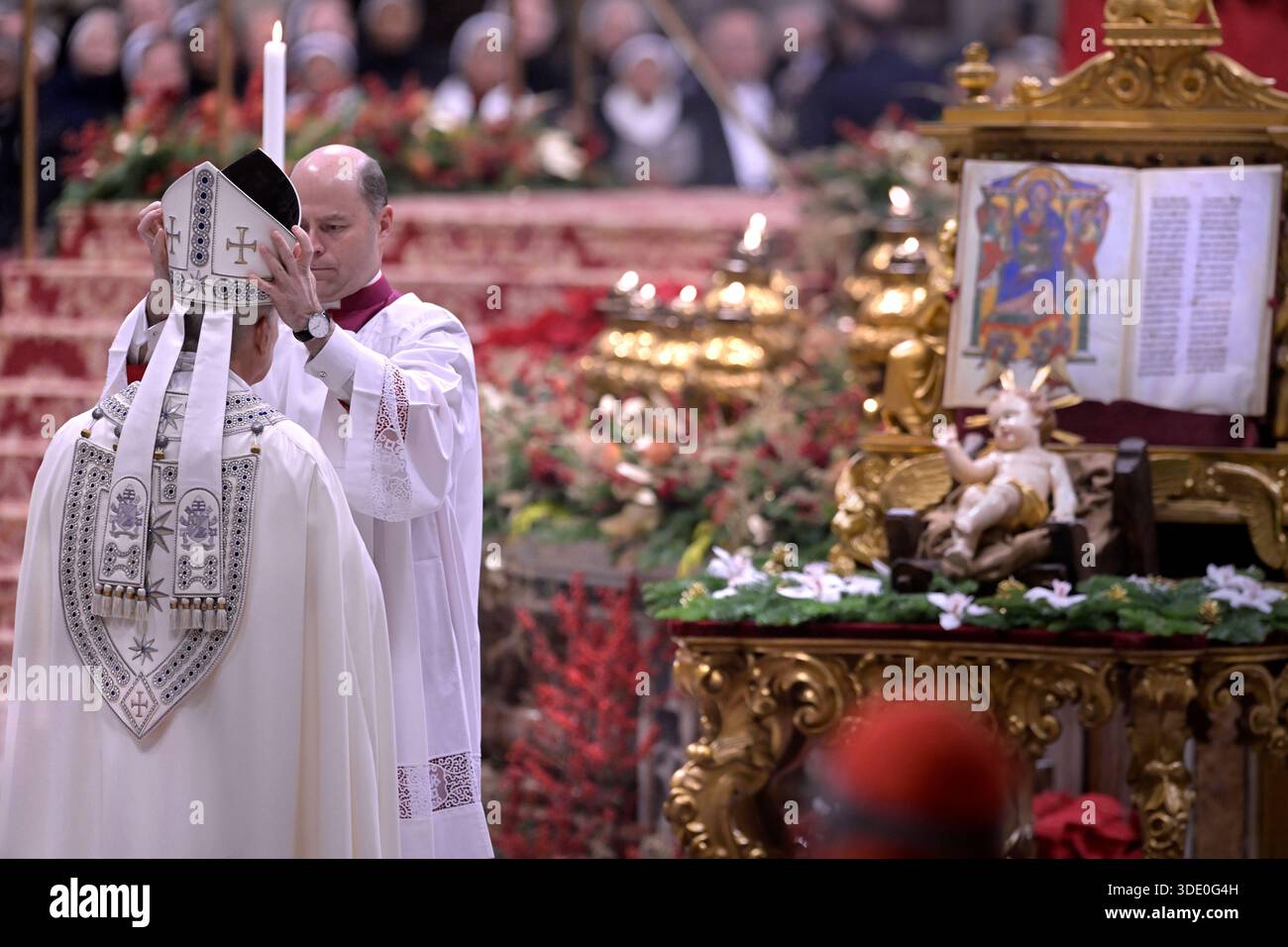VATICAN CITY, VATICAN - DECEMBER 31: Pope Leo XIV celebrates the ...
