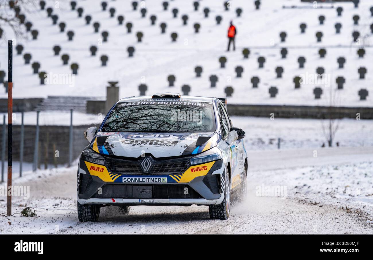 FREISTADT, AUSTRIA - JANUARY 4: Guenther Knobloch of Austria and Erik ...
