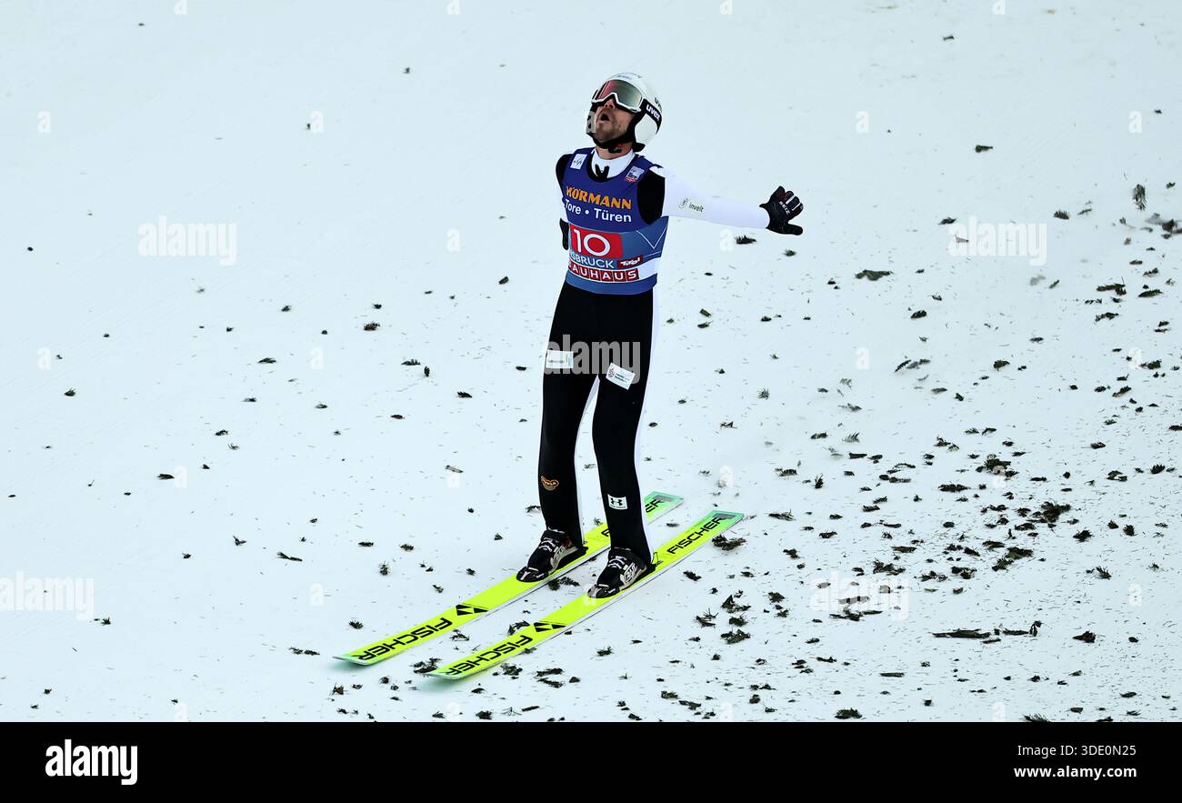 04 January 2026, Austria, Innsbruck: Nordic skiing/ski jumping, World ...