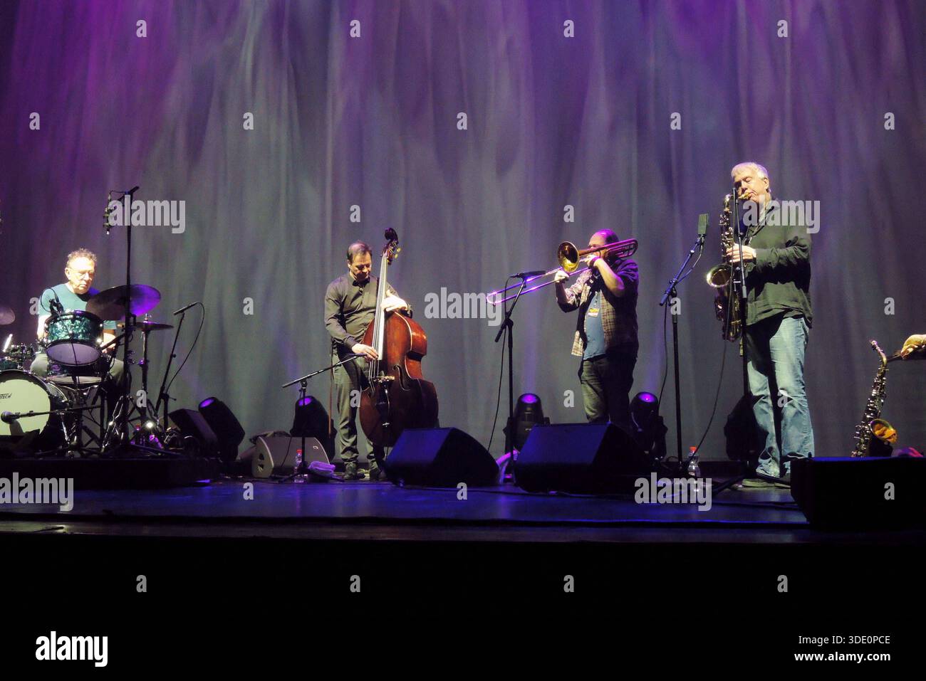 Das deutsche Jazz-Quartett Ruf der Heimat mit Thomas Borgmann sax ...