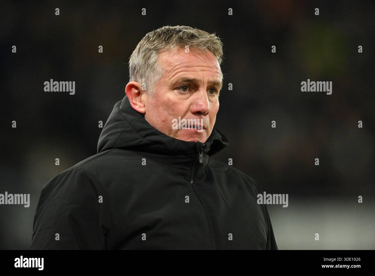 Phil Parkinson, manager of Wrexham during the Sky Bet Championship ...