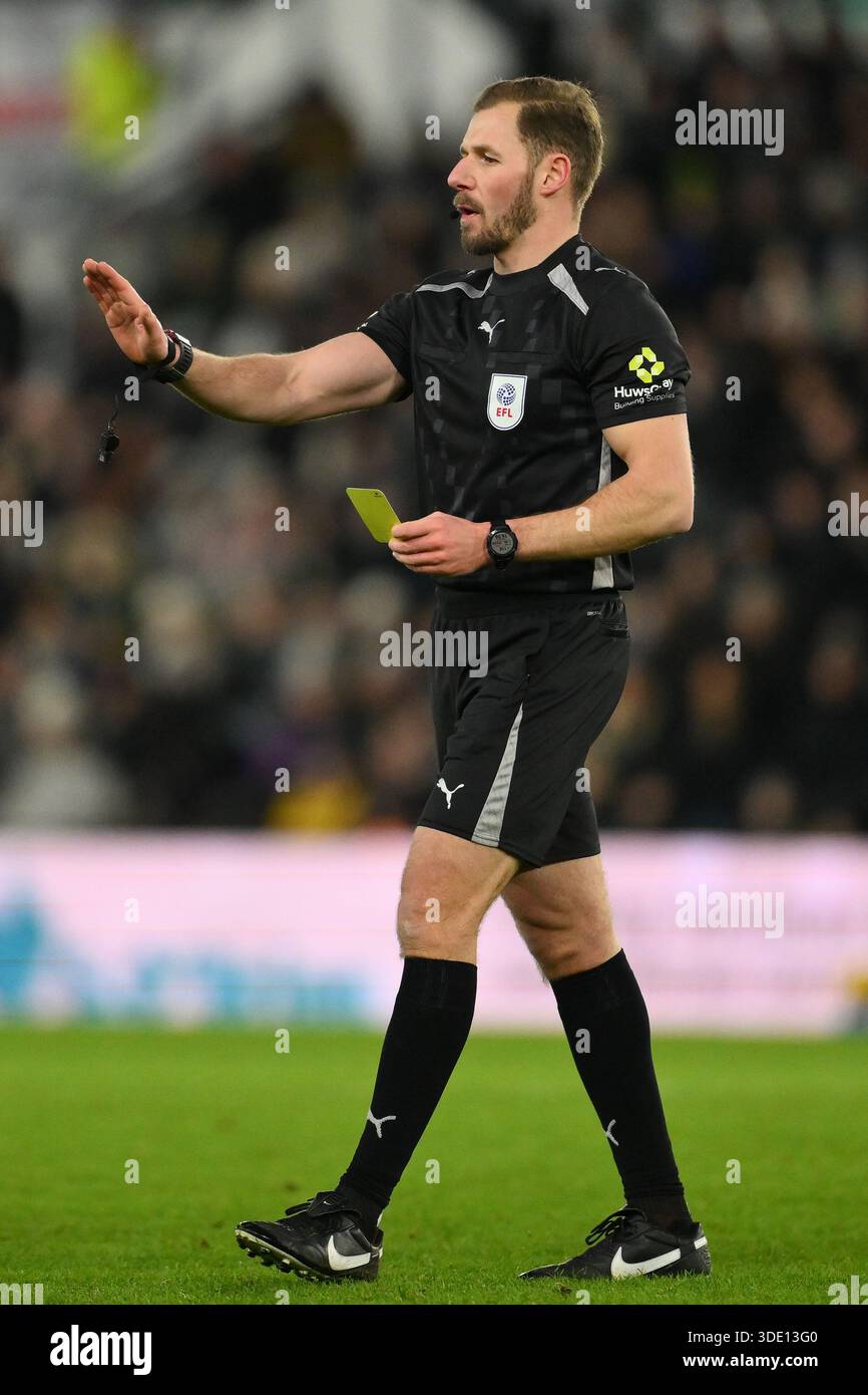 Referee, Matthew Corlett gestures during the Sky Bet Championship match ...