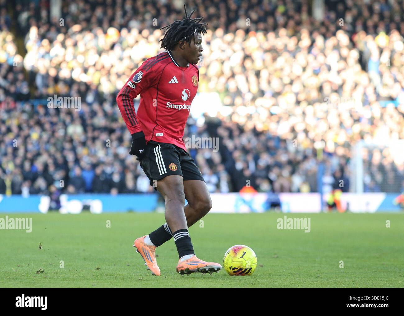 Patrick Dorgu of Manchester United looks to cross the ball during the ...