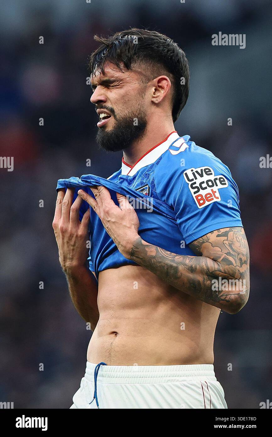 Omar Alderete of Sunderland grimaces following a challenge during the ...