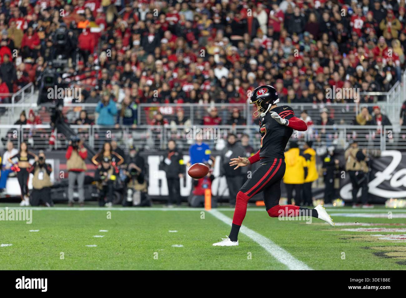 Jan 3, 2026; Santa Clara, California, USA; San Francisco 49ers punter ...