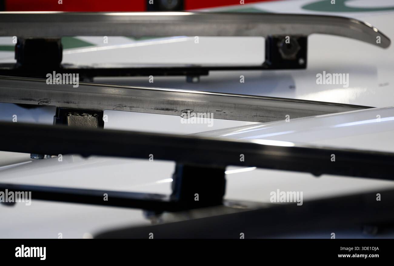 04 January 2026, North Rhine-Westphalia, Winterberg: Bobsleigh: World ...