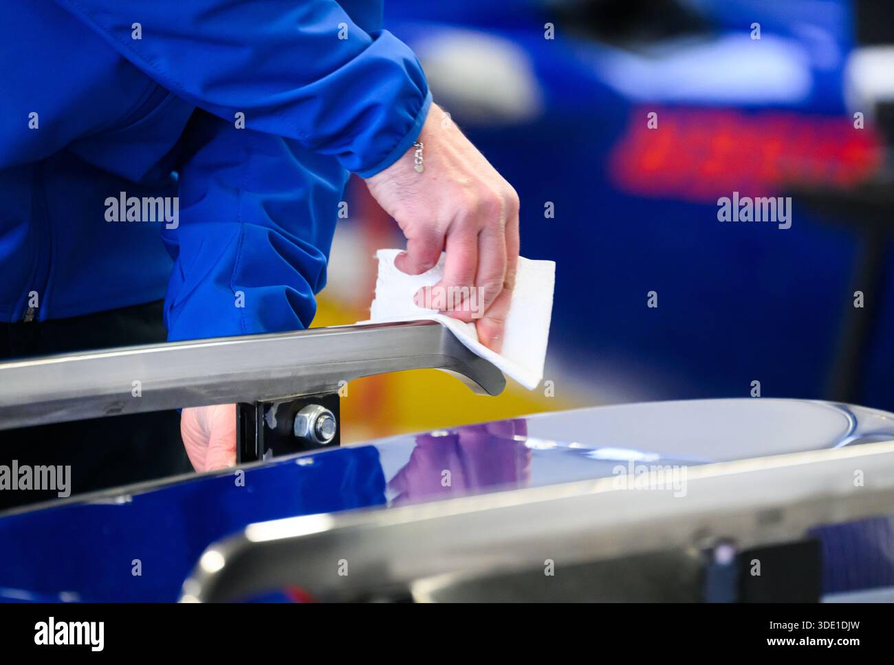 04 January 2026, North Rhine-Westphalia, Winterberg: Bobsleigh: World ...