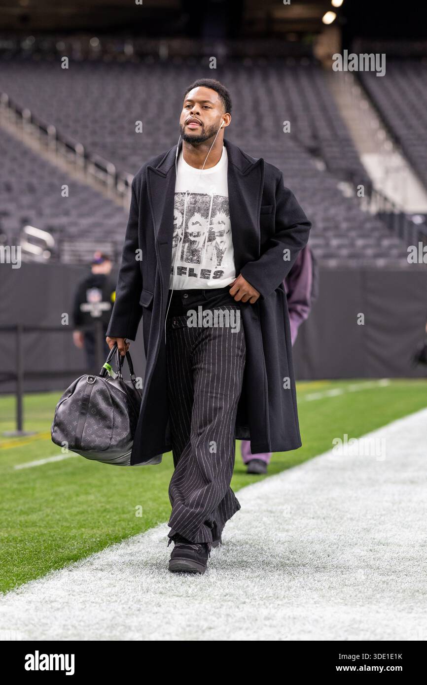 Kansas City Chiefs wide receiver JuJu Smith-Schuster (9) arrives at the ...