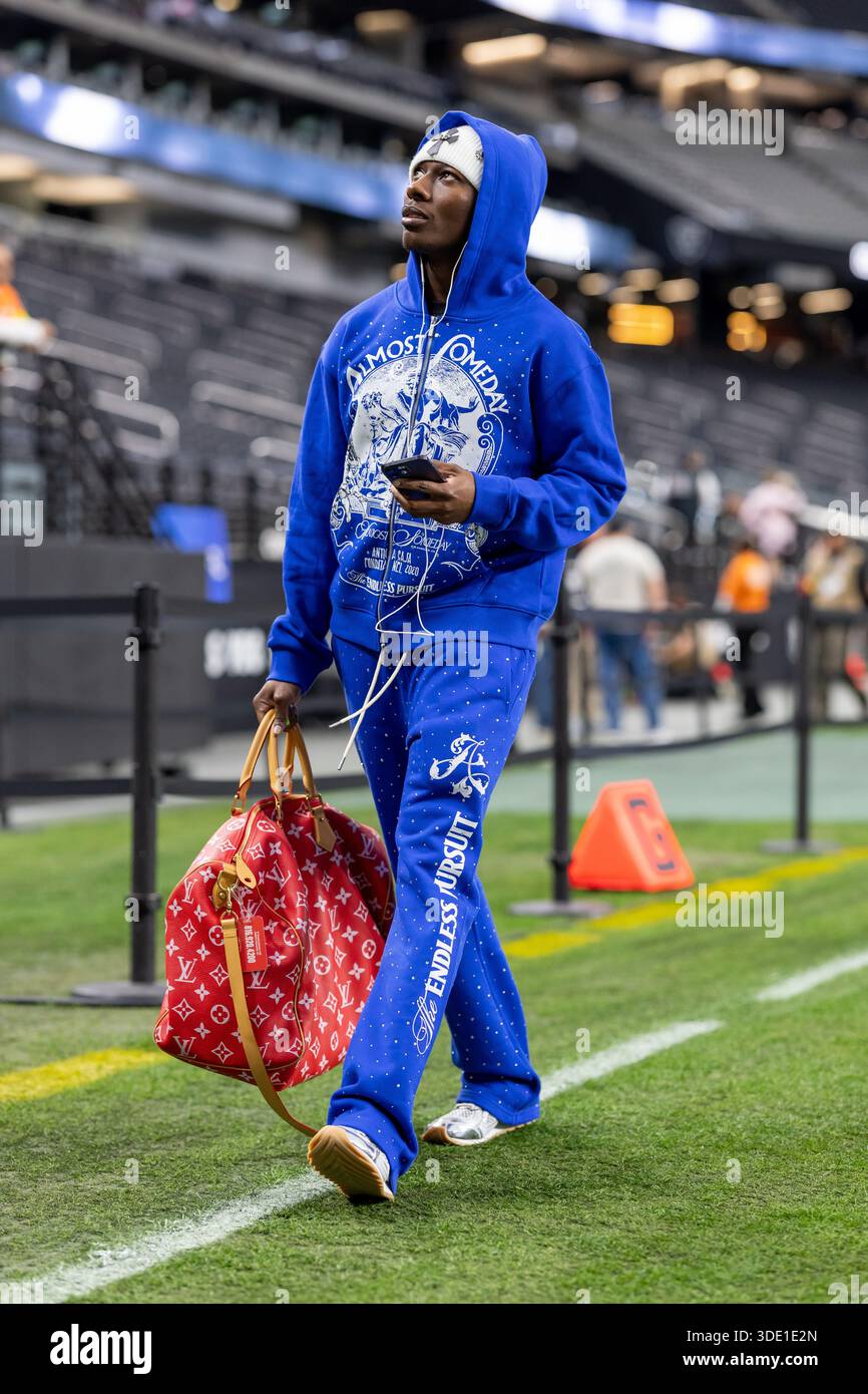 Kansas City Chiefs wide receiver Hollywood Brown (5) arrives at the ...