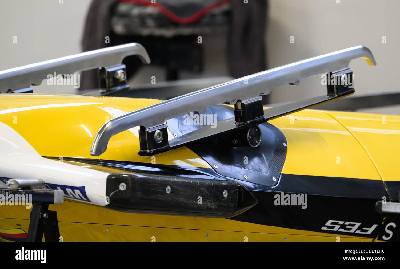 04 January 2026, North Rhine-Westphalia, Winterberg: Bobsleigh: World ...