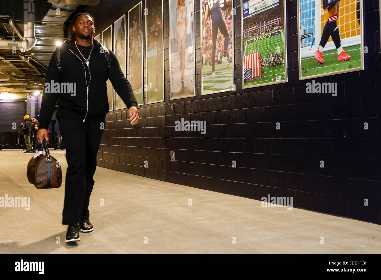 Miami Dolphins offensive tackle Patrick Paul (52) enters the stadium ...