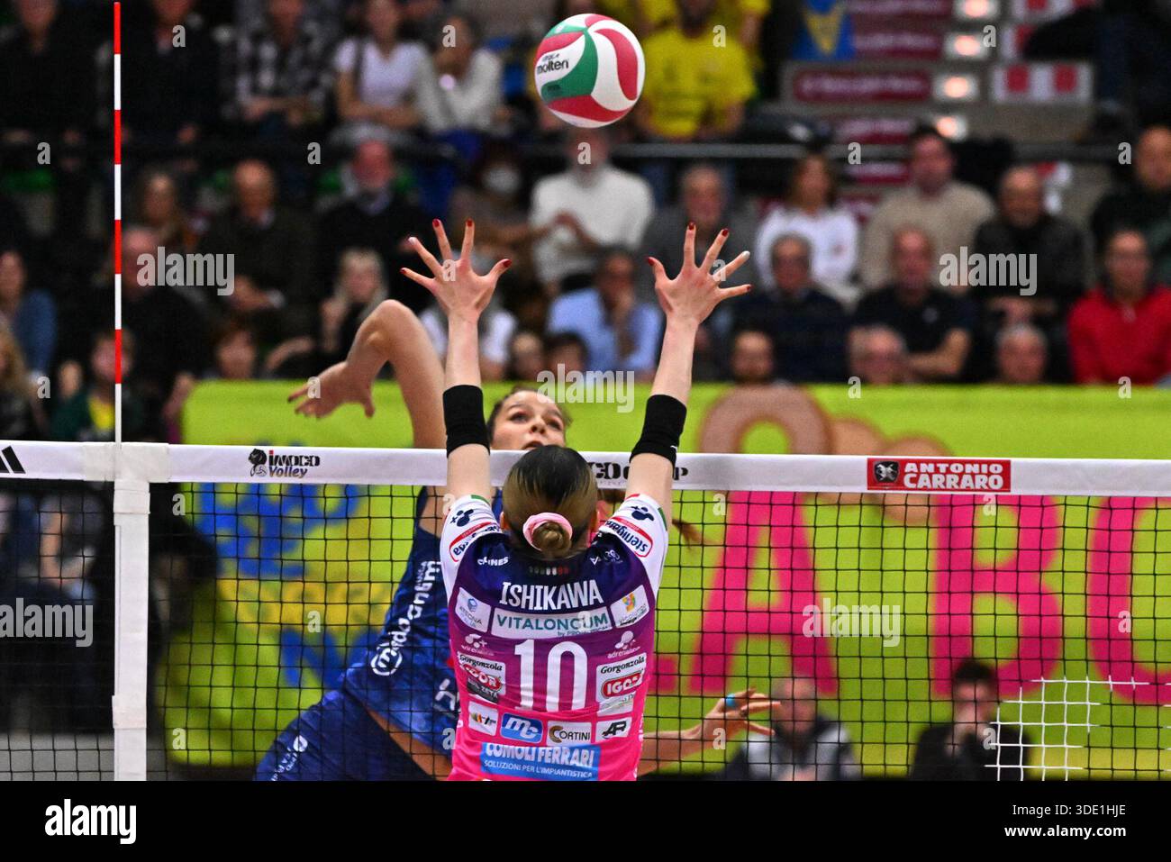Cristina Chirichella ( Prosecco DOC A.Carraro Imoco Volley ) and Mayu ...