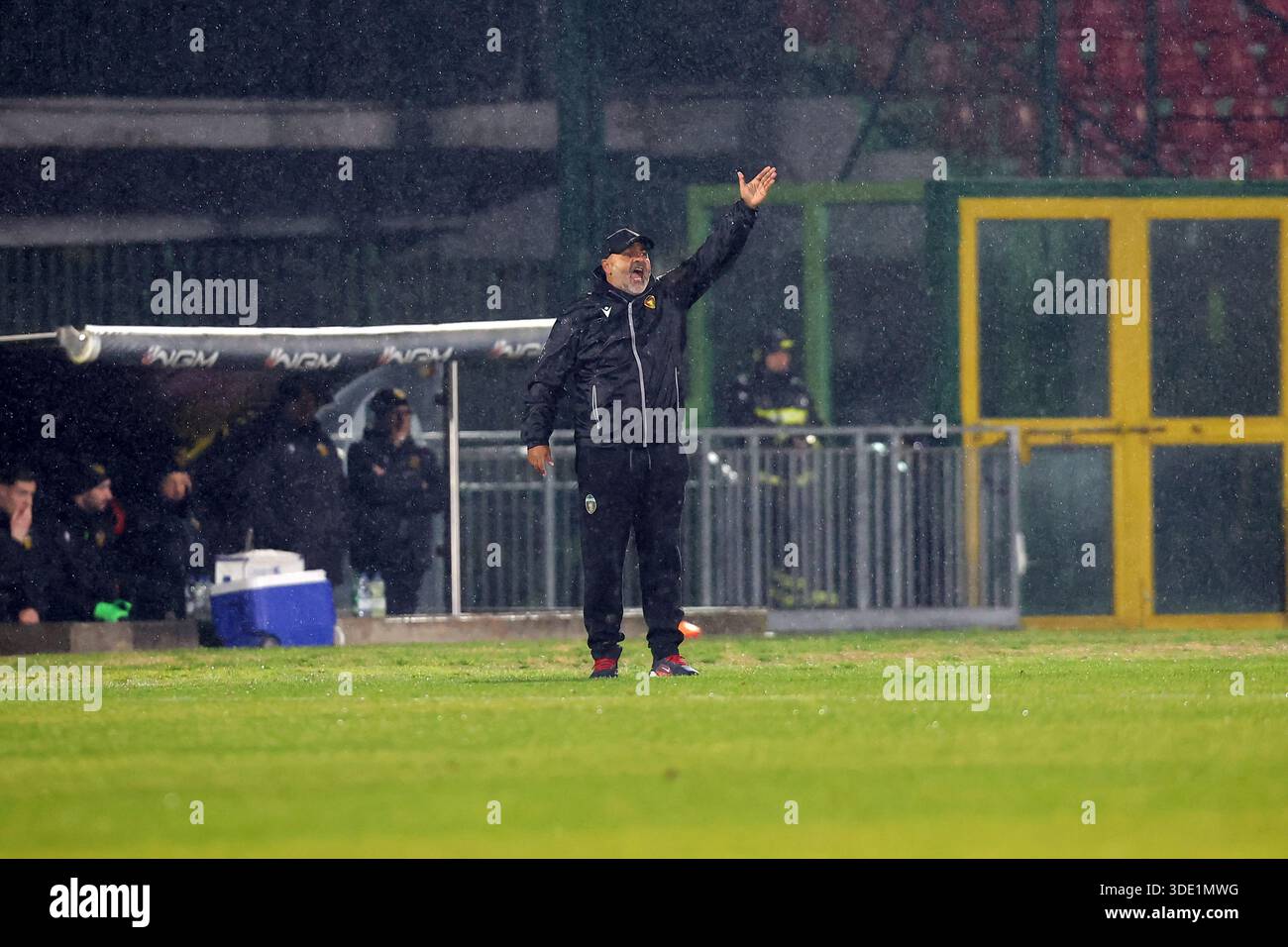 Terni, Italy. 04th Jan, 2026. the coach Ternana Fabio Liverani and the ...