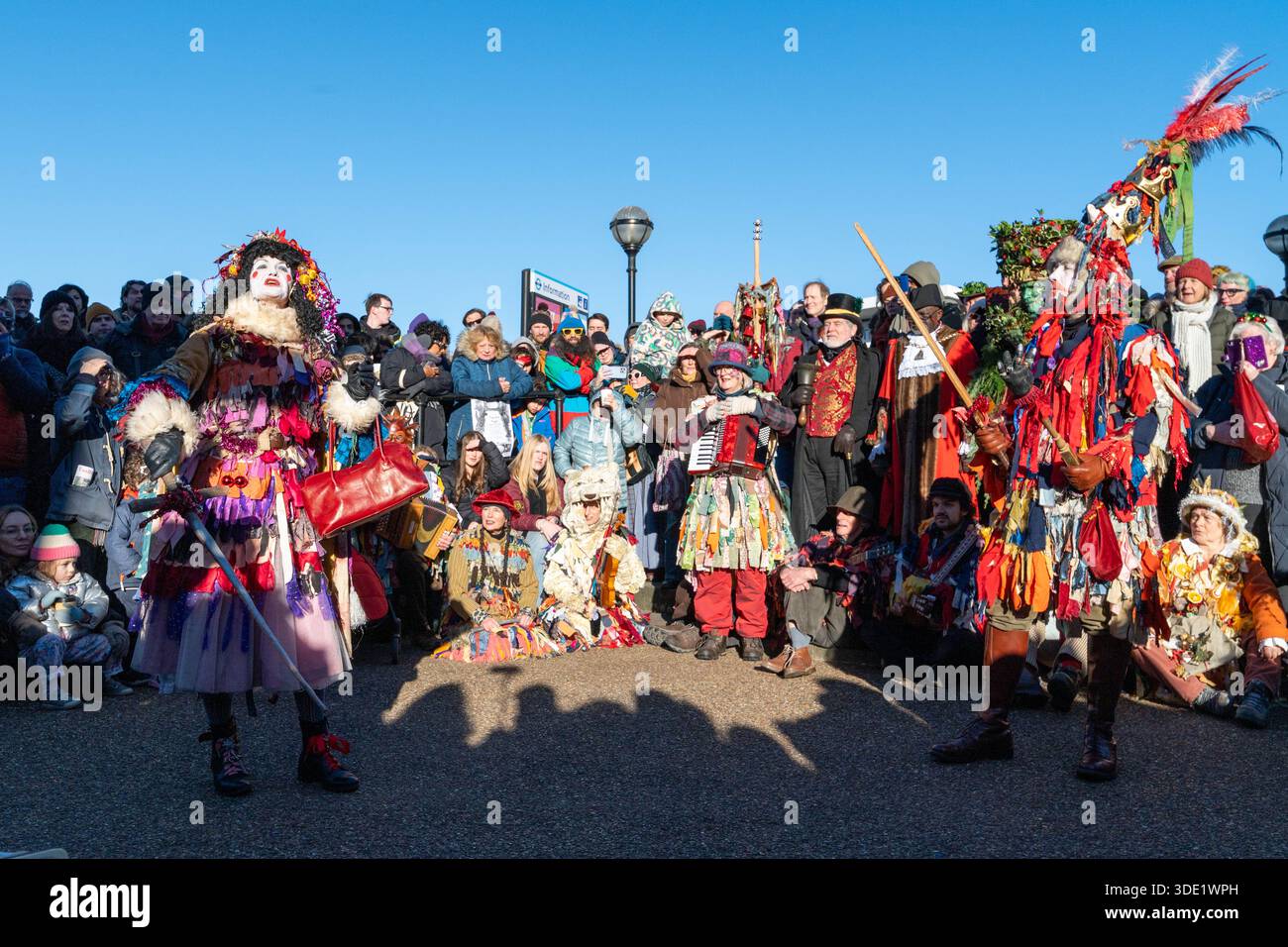 Performers during sword fight hi-res stock photography and images - Alamy