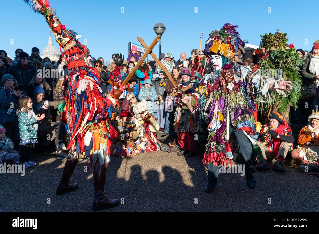 Performers during sword fight hi-res stock photography and images - Alamy