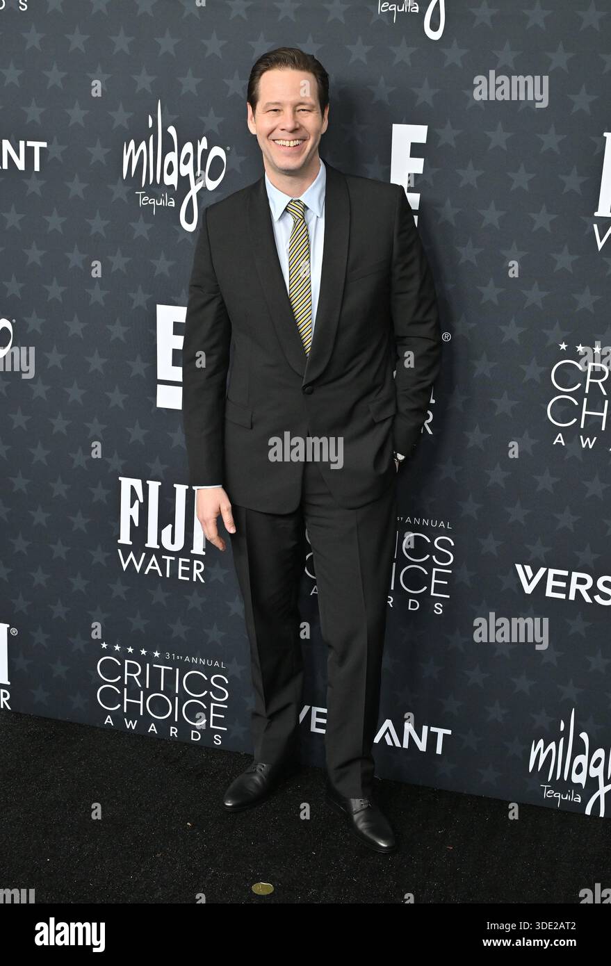 Santa Monica, USA. 04th Jan, 2026. Ike Barinholtz arriving to the 31st ...