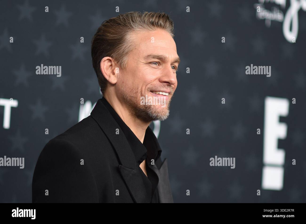Charlie Hunnam arrives at the 31st Annual Critics Choice Awards on ...
