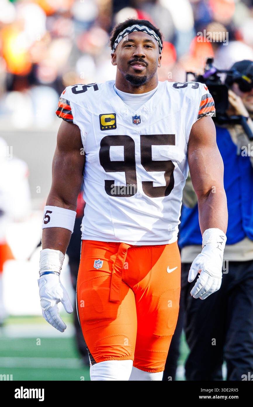 January 04, 2026: Cleveland Browns defensive lineman Myles Garrett (95 ...