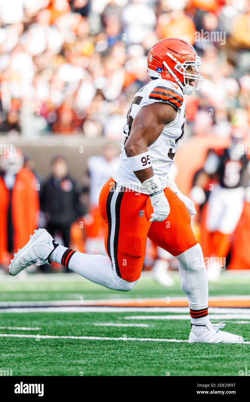 January 04, 2026: Cleveland Browns defensive lineman Myles Garrett (95 ...