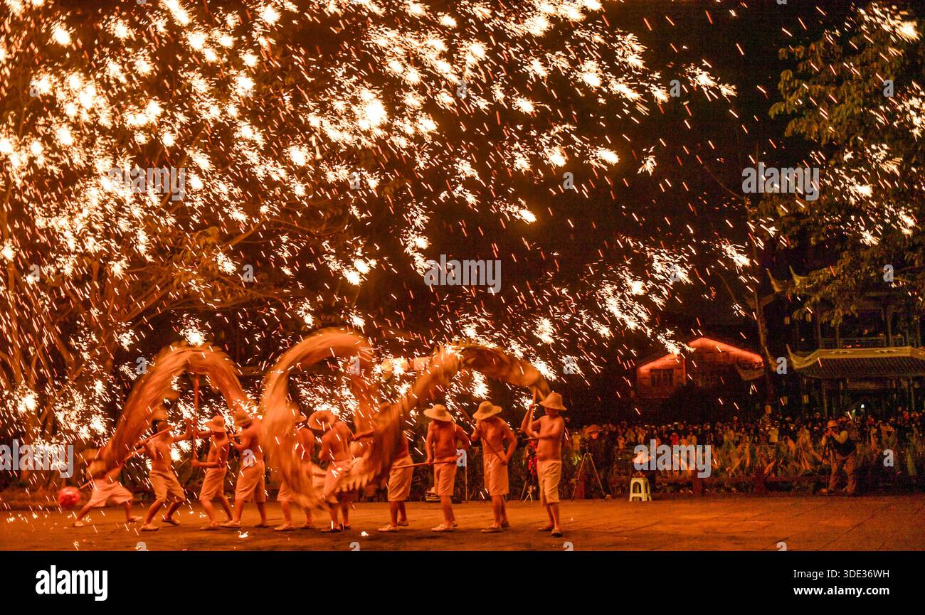Folk artists perform the intangible cultural heritage performances for ...