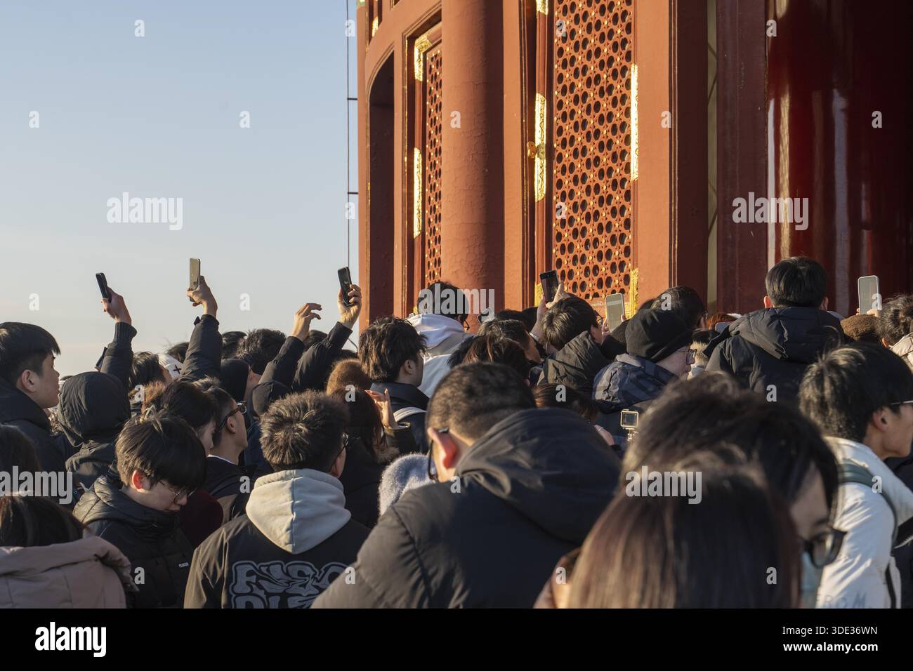 Visitors gather at the Hall of Prayer for Good Harvests in Tiantan Park ...