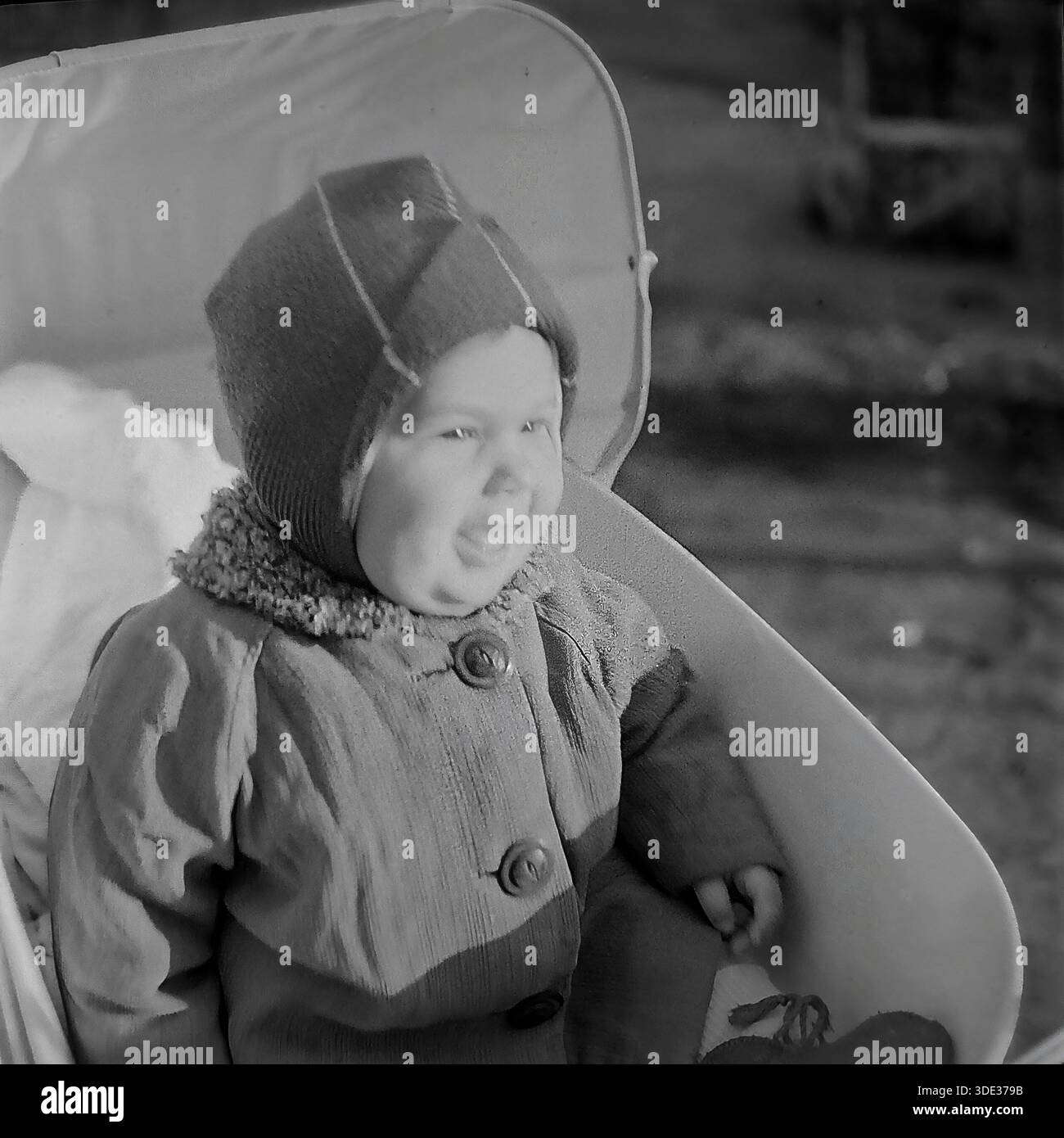 Slaviansk, Donetsk region, Ukraine, USSR, late 1960s. A heartwarming ...