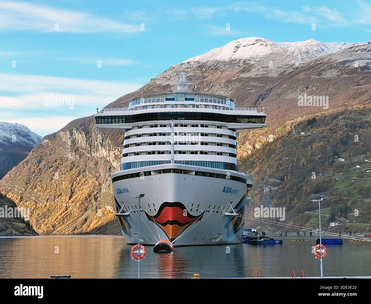 AIDAprima Fotoeindruecke bei einer 7 Taegigen Kreuzfahrt in die Fjorde ...