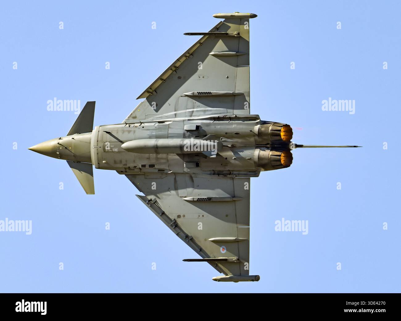 Eurofighter ef 2000a typhoon hi-res stock photography and images - Alamy