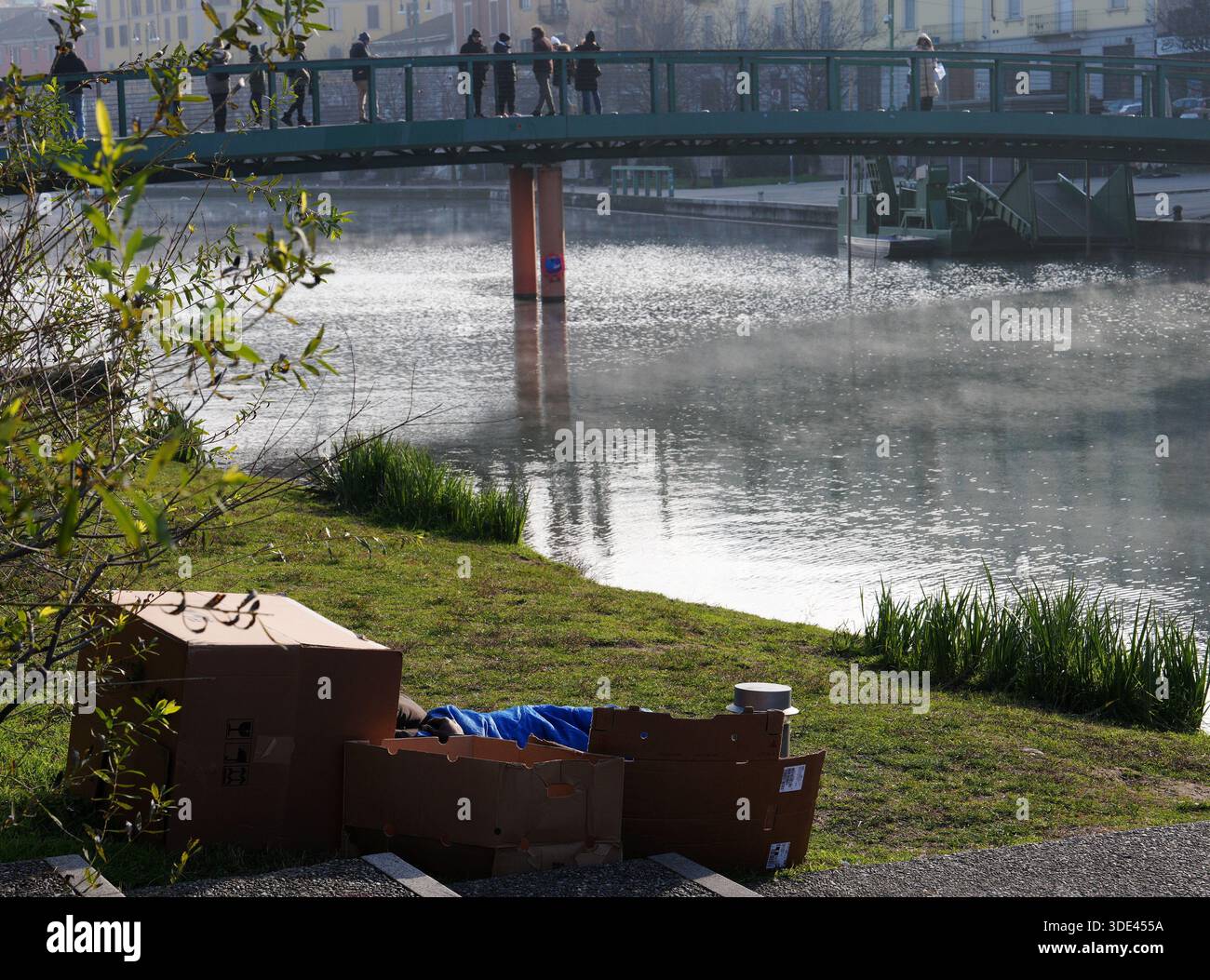 Milan, Water vapor or fog that forms on the surface of the Darsena is a ...